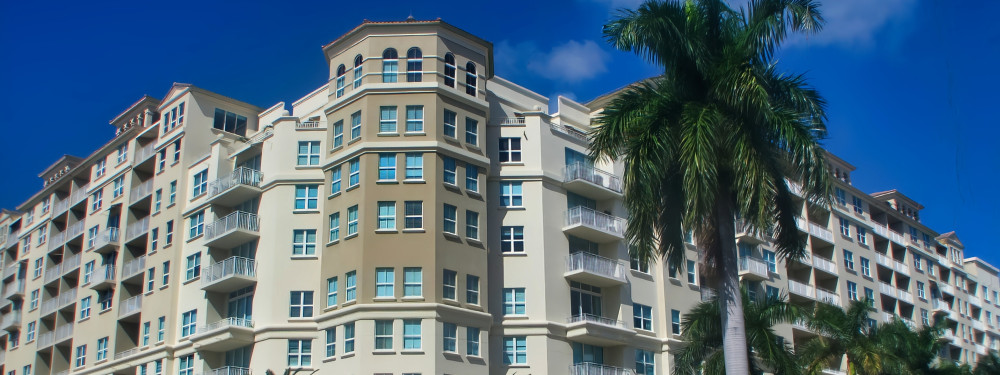 Palmetto Place Condominium | Condo Complexes